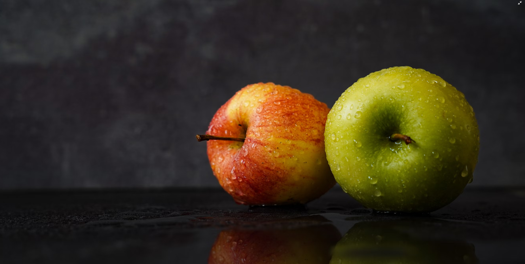 Two Apples: Bramley & Worcestershire – SIMONICITY